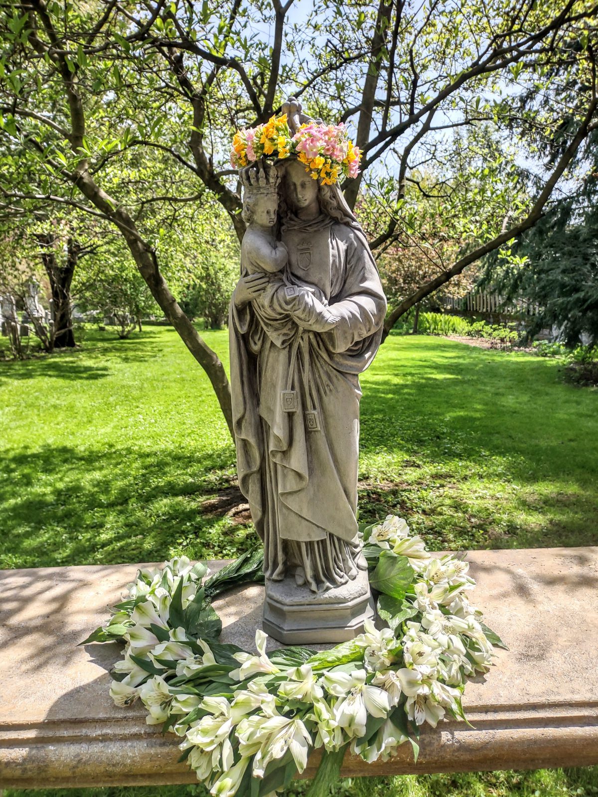 The May Crowning of Mary – St. Georges Episcopal Church